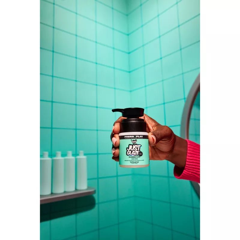 The Doux Just Glaze Silkening Fluid Heat Protectant – 2 oz